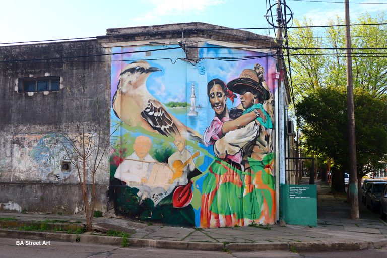 Concepcion del Uruguay folk music mural painted by Teko | BA Street Art